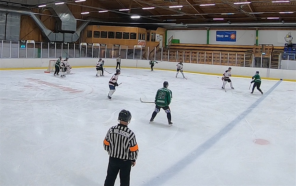 Konsten att lyfta upp en igelkott / IFK Täby HC - Veteraner - Svenskalag.se